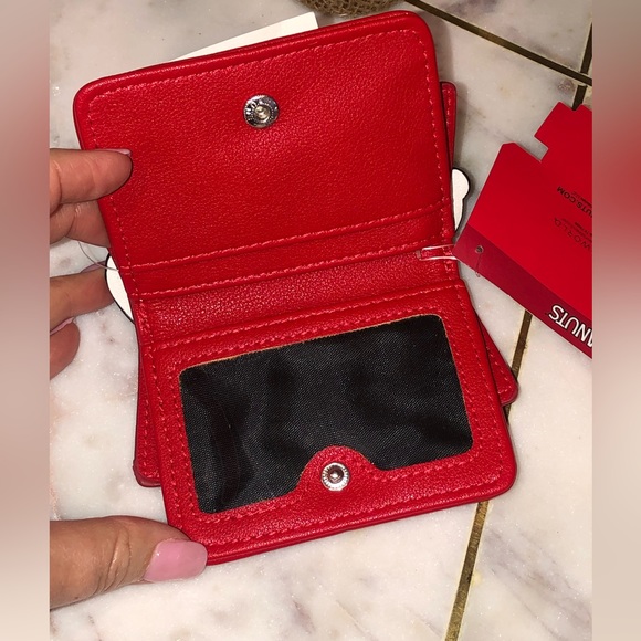 Peanuts | Bags | Nwt Peanuts Snoopy Dog House Id Credit Card Small Snap ...